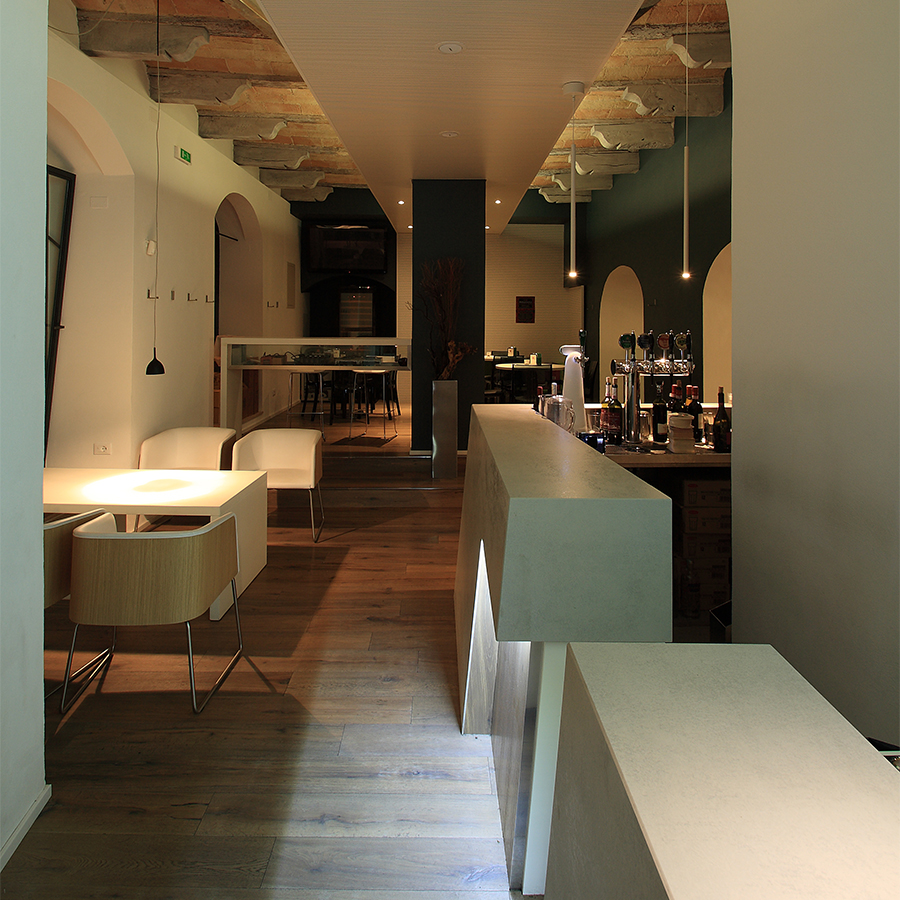 Lounge Bar - Progetto Riccardo Bucci architetto | Brocanell